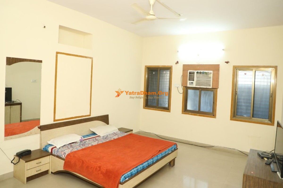 Sun shine Hotel Guest House Falna Room Book - Low Price