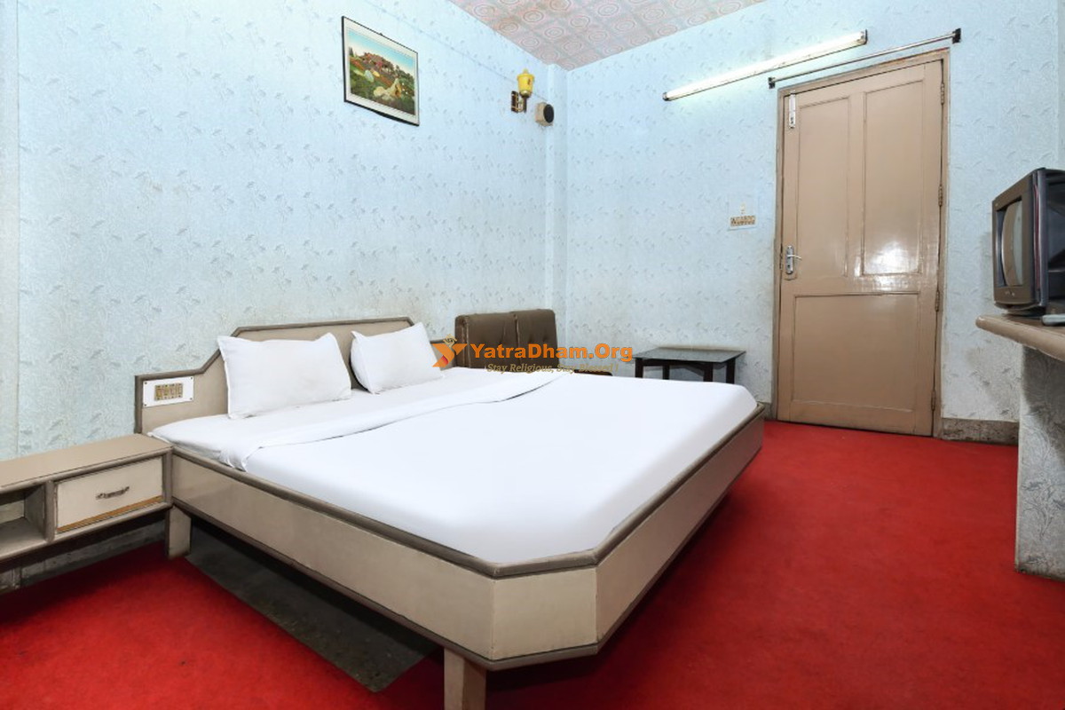 Sun shine Hotel Guest House Falna Room Book - Low Price