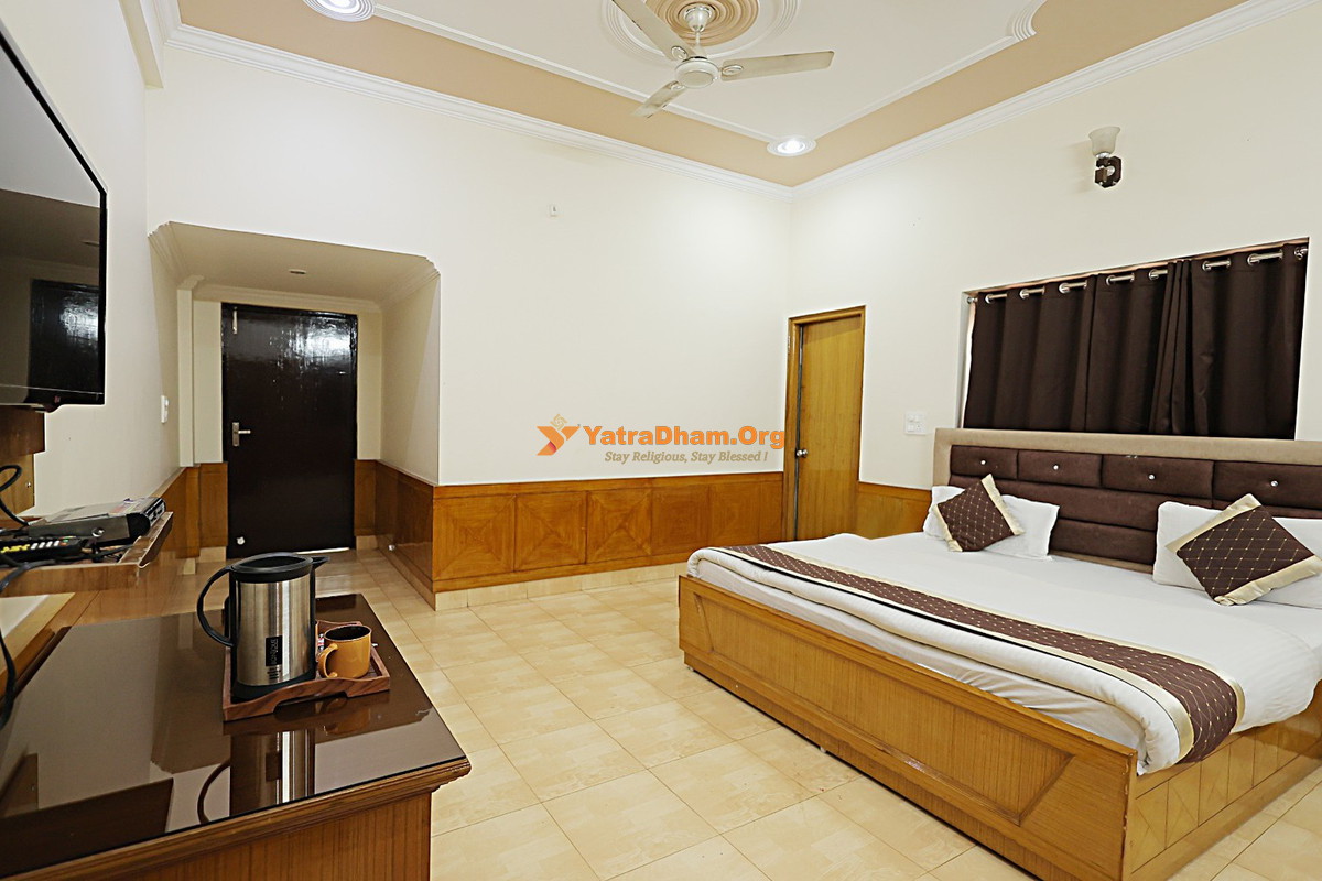 Hotel Sharma Pariwar Haridwar Price, Review & Photos